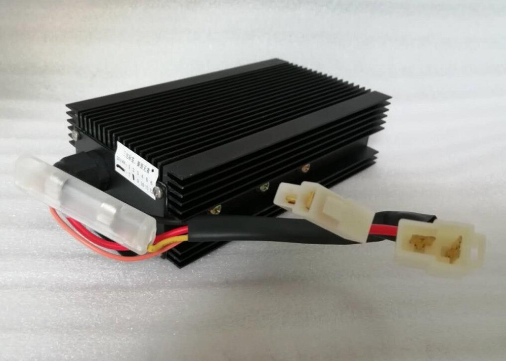 DC-DC Converter Direct Current Converter Input DC 48V-72V Output DC 12V ...